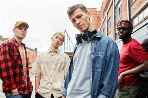 Premium Photo Diverse Group Of Young Men Wearing Streetstyle And