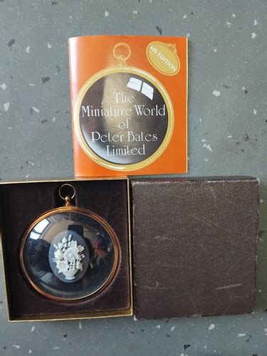 Vintage England Plaque Flowers In Cameo From The Miniature World Of