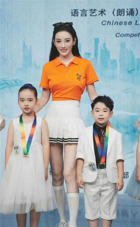 主持人马卉直播不雅照后续，频道栏目终止合作，主持节目画面曝光 知乎