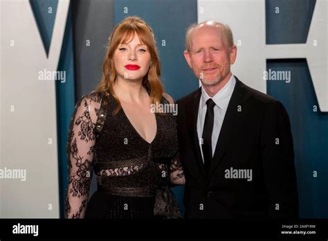 Bryce Dallas Howard And Ron Howard Attend The Vanity Fair Oscar Party