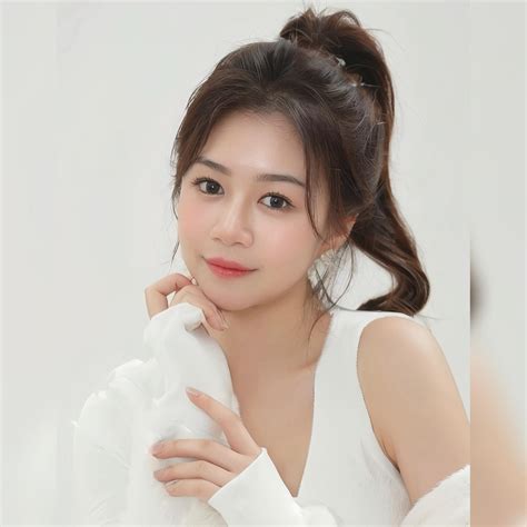 Lucky Jocelyn Lucky Jocelyn Added A New Photo