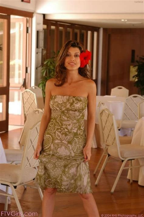 Beauty Flashing In A Hotel Porn Pictures Xxx Photos Sex Images