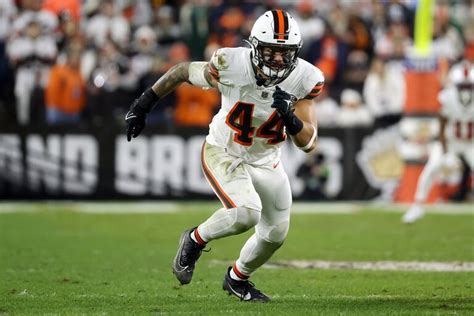 Cleveland Browns Sione Takitaki Signs Endorsement With Takis Deseret