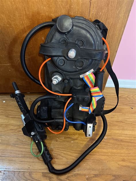 halloween ghostbusters rubies proton pack adult size gem