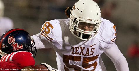Texas Lb Dalton Santos Will Transfer After Graduating