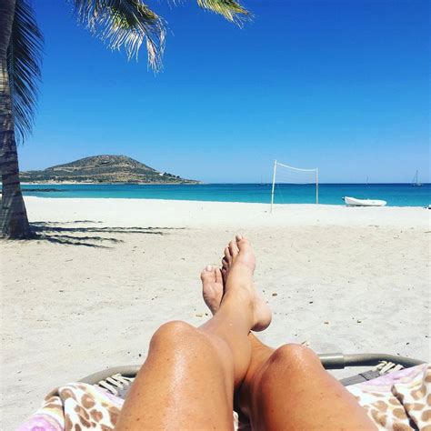 Debbe Dunnings Feet