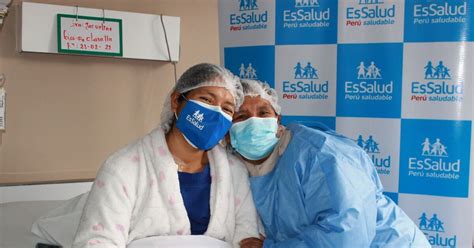 Cusco Madre De 55 Años Dona Riñón Y Salva La Vida A Su Joven Hija Con