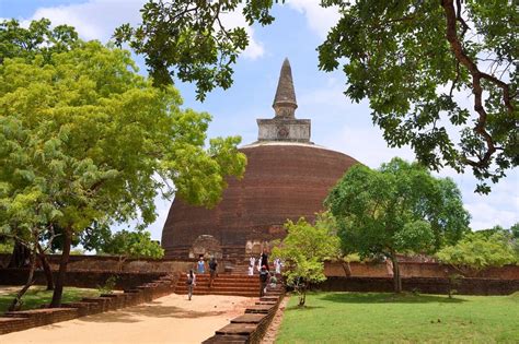 Things To Do In Polonnaruwa Exploring The City Of Ruins