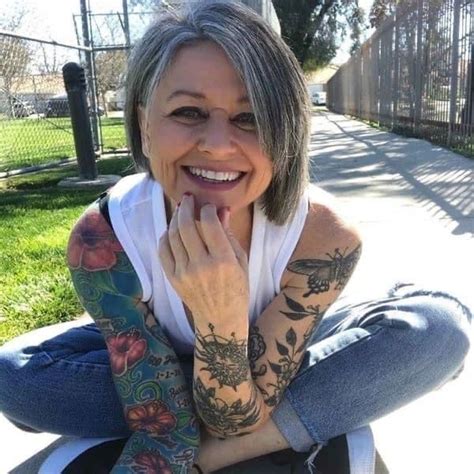 Pin By My Mob On Fashion Older Women With Tattoos Old Women With