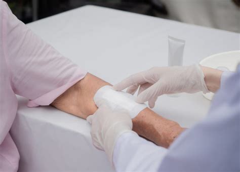 Mastisol Liquid Adhesive For Skin Medical Monks