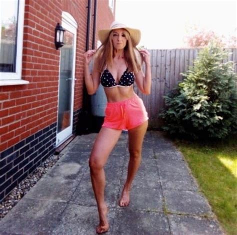 Sexy Norfolk Blonde Milf Shorts Nn Porn Pictures Xxx Photos Sex