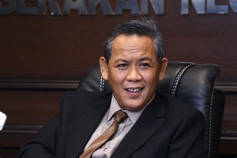 Krisis Negeri Sembilan Mb Dipercayai Menghadap Tuanku Muhriz Di Kuala