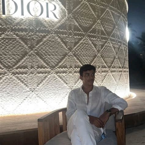 احيَـانا هَـيا العَـلي 🃏 Youtube