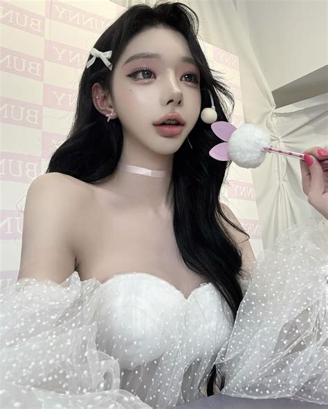 주니 Dohwee • Instagram Photos And Videos