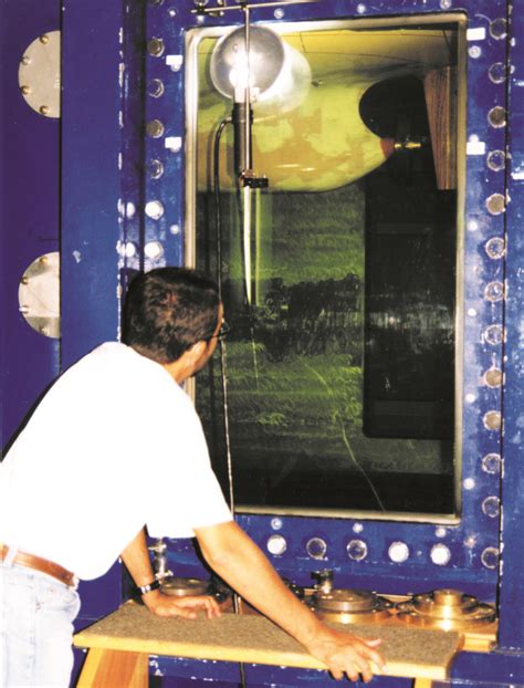 Hyperbaric Evacuation System