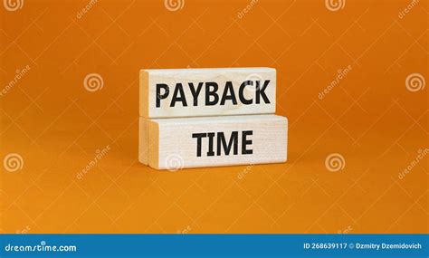 Payback Time Symbol Concept Words Payback Time Typed On Old Retro Typewriter Beautiful White