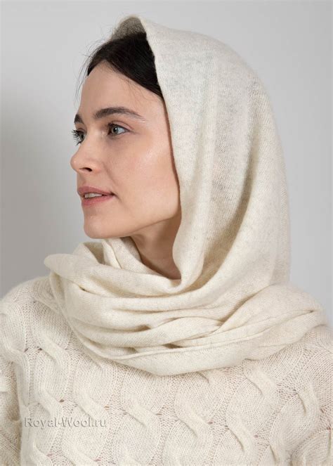 Косынка из шерсти ягненка Купить в Москве СПб