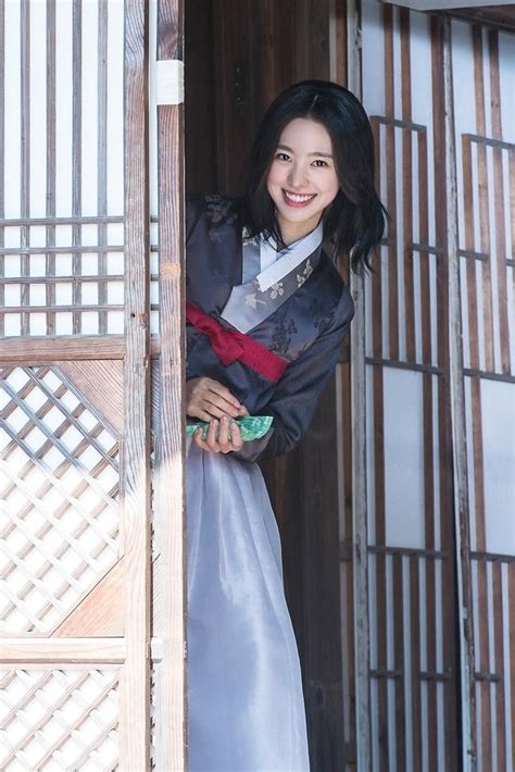 ปักพินโดย Tysonepp ใน Actress Jin Se Yeon