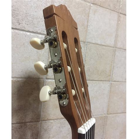 Yamaha Matte Classical Guitar C40m Hobbies And Toys Music And Media