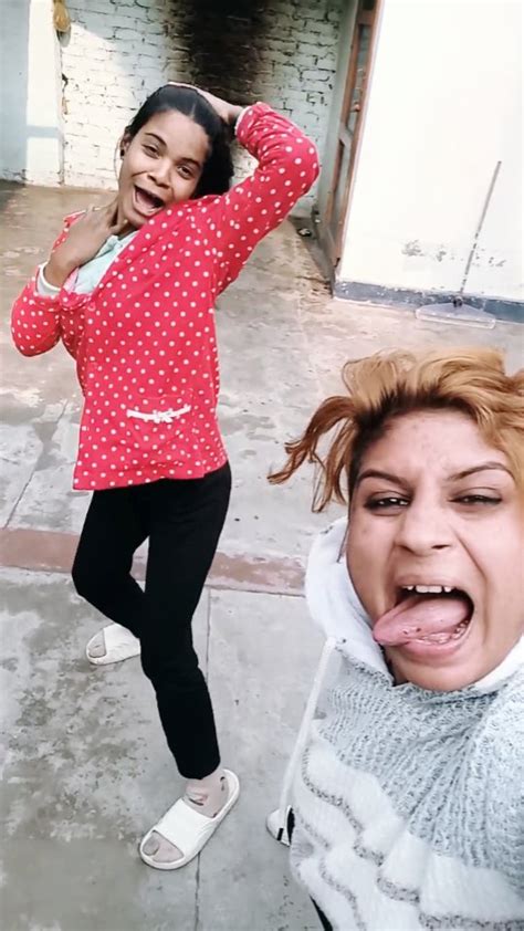 नेहा राठौर काजल राठौर 07 Dance Viral Instagram