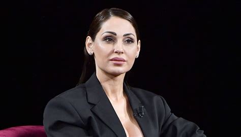 Anna Tatangelo è Single Addio A Mattia Narducci Una Storia Tossica