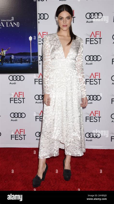 Callie Hernandez Attending The Afi Fest 2016 Screening Of La La Land