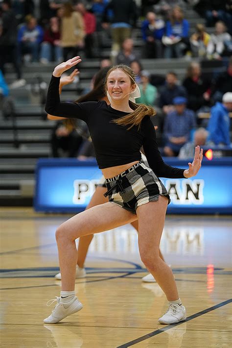 Winter Cheer Photos Houndcentral