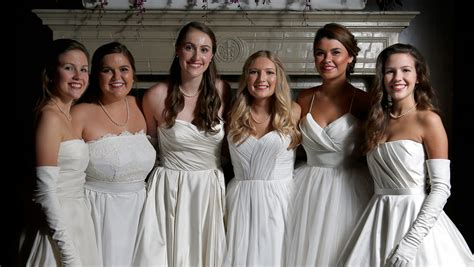 Debutantes Shine At Beaux Arts Ball