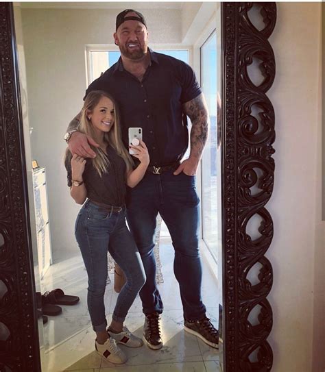 ¿cuánto Mide Kelsey Henson Real Height