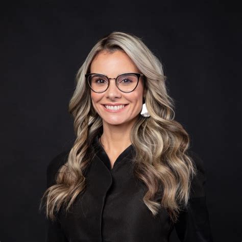 Aryanna Linhares Youtube