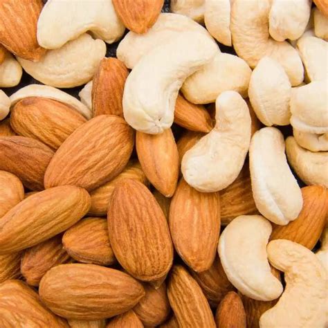 Discover Cashew Nuts And Almonds Benefits