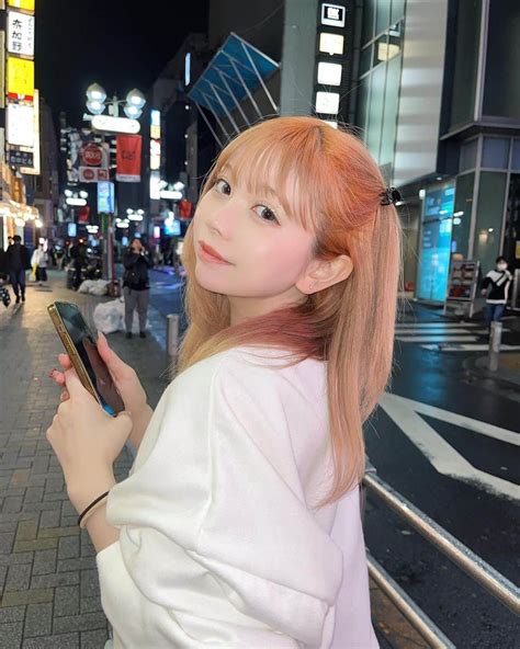 若林萌々さんのインスタグラム写真 若林萌々instagram「目の色ブルー🫐」5月15日 19時11分 Wakabayashimomo