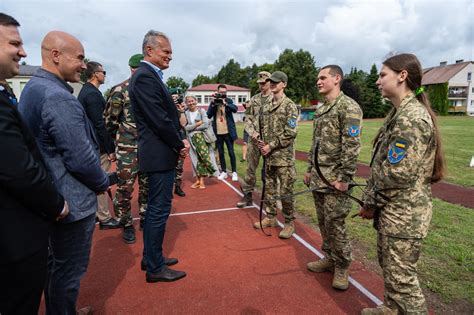 Prezidentas šaulių Pasirengimas Gynybai Neatsiejama Lietuvos Nacionalinio Saugumo Dalis