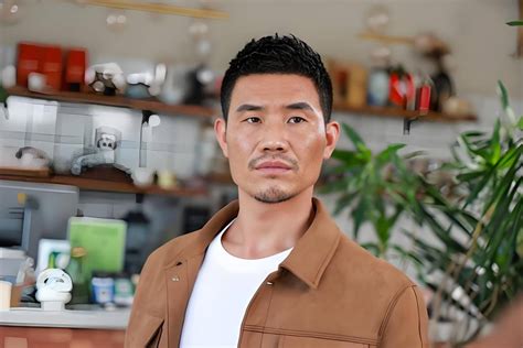 谢孟伟获三级演员职称引争议：演技与职称评定之辩学历角色素养