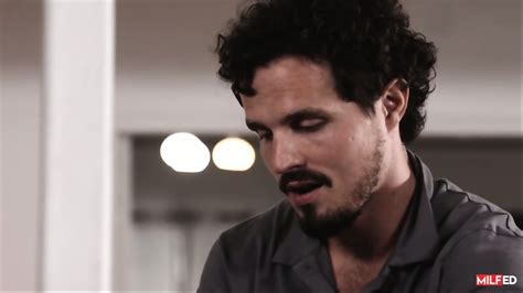 Casca Akashova Rubia Frota Sus Tetas Falsas Con Aceite En El Sexo