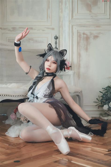 Tokar 浵卡 Laurus0711 Cosplay Schwarz Arknights 39 Photos Cosplaytele