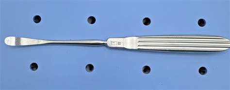 Used Aesculap Ol157r Cottle Periosteal Elevator Surgical Instruments For Sale Dotmed Listing
