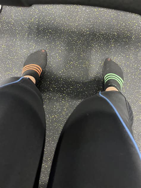 Who Is Ready To Enjoy A Not So Fresh Pair Of Sweaty Gym Socks 🤤 Fetish