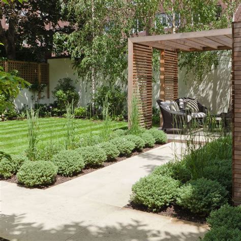L Shaped Ranch Landscaping