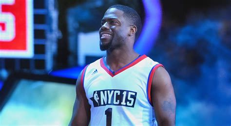 Kevin Hart Looked Small Standing Next To Womens College Star