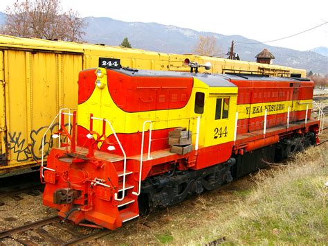 Yreka Western 244 Yreka Western Railroad Engine 244 Bench Flickr