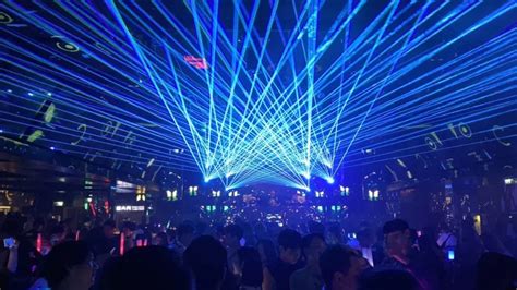 Explore The 10 Best Nightlife Spots In Bangkok