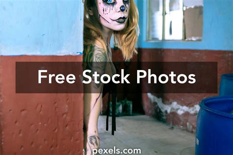 Blondespreadingherlegs Photos Download The Best Free Blonde