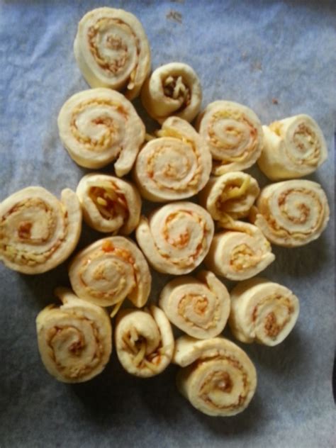 Sweet Chilli Cheese Scrolls