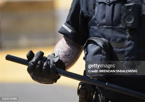 Police Perimeter Photos And Premium High Res Pictures Getty Images