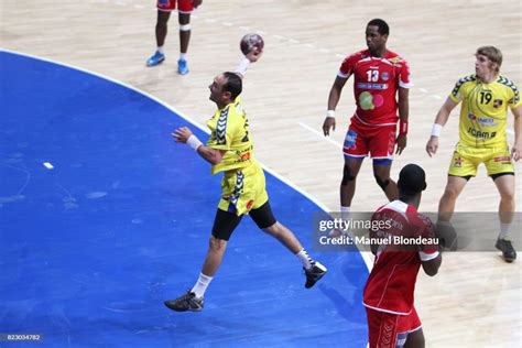 Anouar Ayed Toulouse Paris 2e Journee Division 1 News Photo