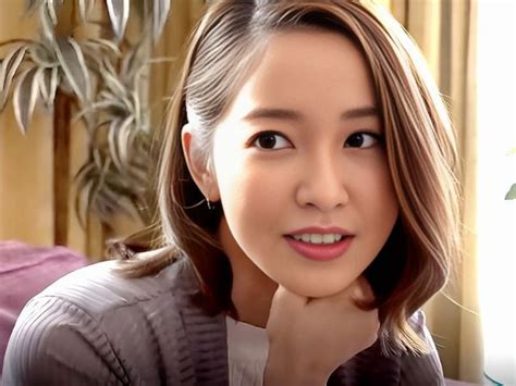 『先っぽ3cmだけなら』エロ巨乳な三十路の幼馴染に発情！亀頭sexでは我慢できずエロ巨尻な人妻まんこにデカチン全挿入♡ ピラ・ニーア