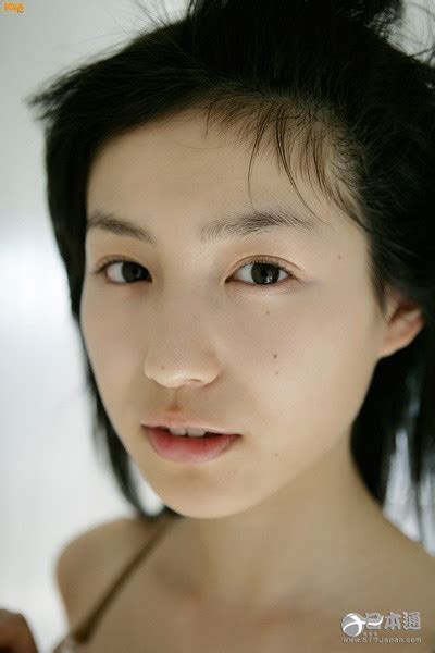 日本女演员平田薰迎来27岁生日 日本通