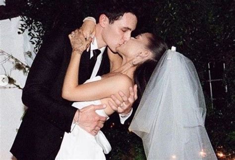 List Photos Details Of Ariana Grande Dalton Gomez Wedding