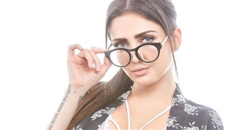 Celia Lora Se Proclama Como La Sensualidad Hecha Mujer Foto El